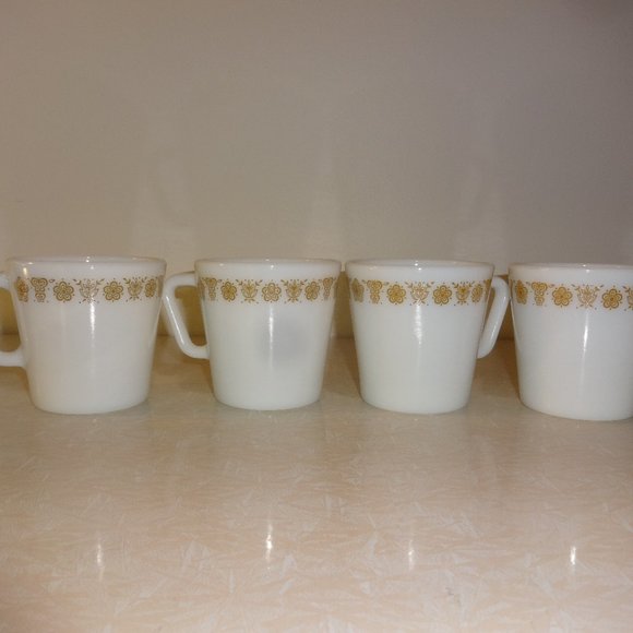 Pyrex | Kitchen | 4 Vintage Pyrex Butterfly Gold D Handle Mugs | Poshmark